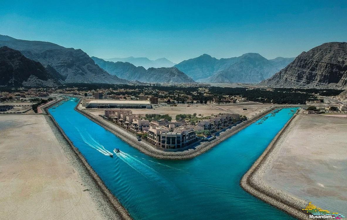 جريدة عمان و لقاء مع عوف الشحي : ولاية خصب.. خصبة بجمال الطبيعة ...