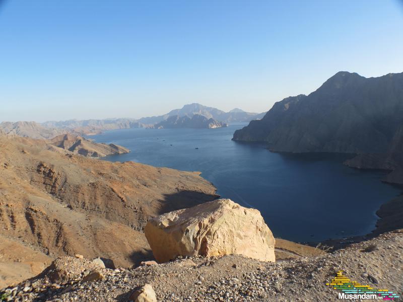 وجهات : خور نجد.. كنوز الطبيعة البحرية